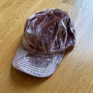 Madewell | Accessories | Nwt Madewell Velvet Cap | Poshmark